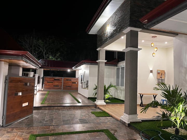 Excellent Executive Five (5) Bedroom Property - Ghana