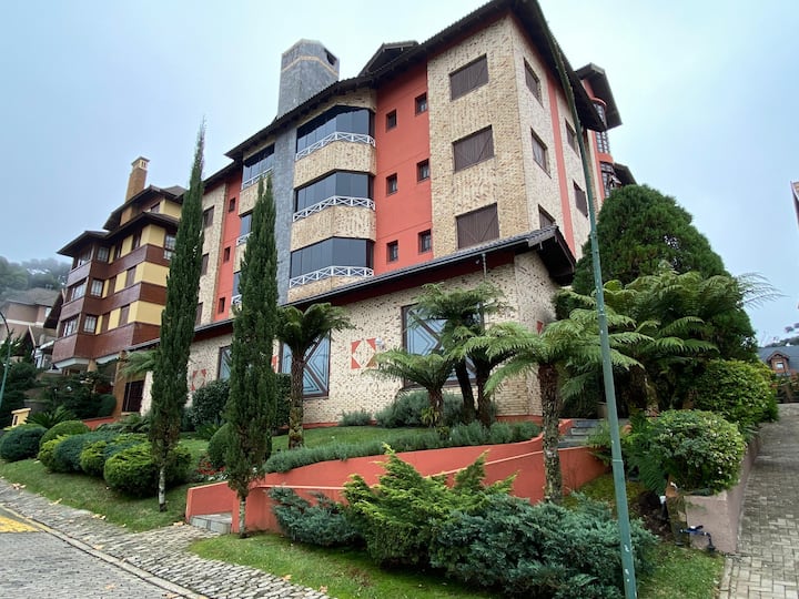 Apartamento Cobertura Triplex Condomínio Fechado - Canela