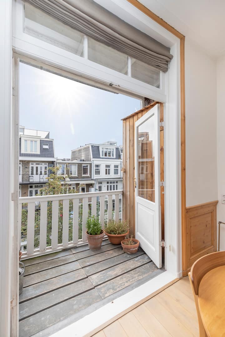 Elegant, Historic & Peaceful Living In Amsterdam - Ámsterdam