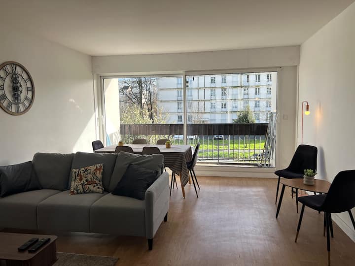 ღ Repos Urbain • T4 Spacieux, Lumineux Et Parking - La Rochelle