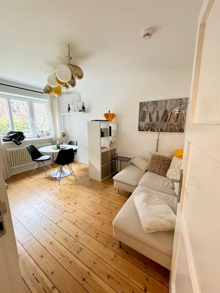 Zentral Gelegene Wohnung In Hamburg - Hamburg