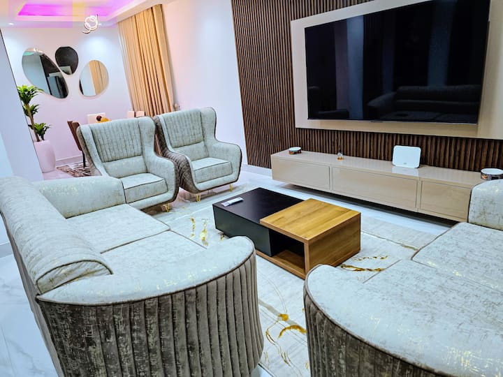 Tedcon 1br Duplex, 24/7 Power, Ac, Wi-fi, Secure - Abuja