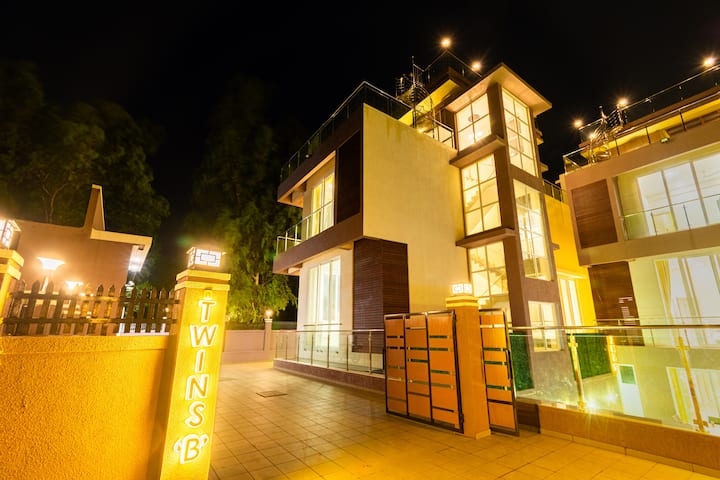 Twins B Ultra Luxury Villa By Regara Stays - Lonavla