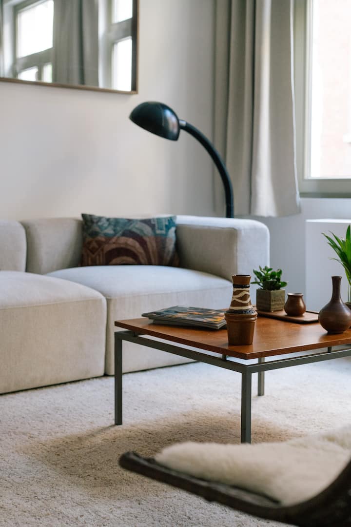 Bright Apartment W/ Private Entrance - Anversa