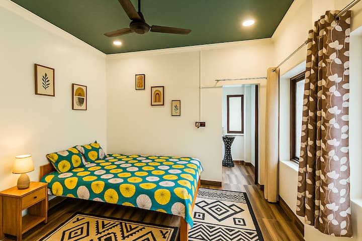 Ac Room With Attach Washroom & Terrace Garden - Howrah