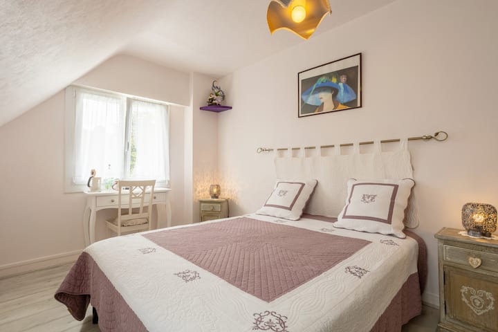 Chez Coco - Chambre Prune - Concarneau