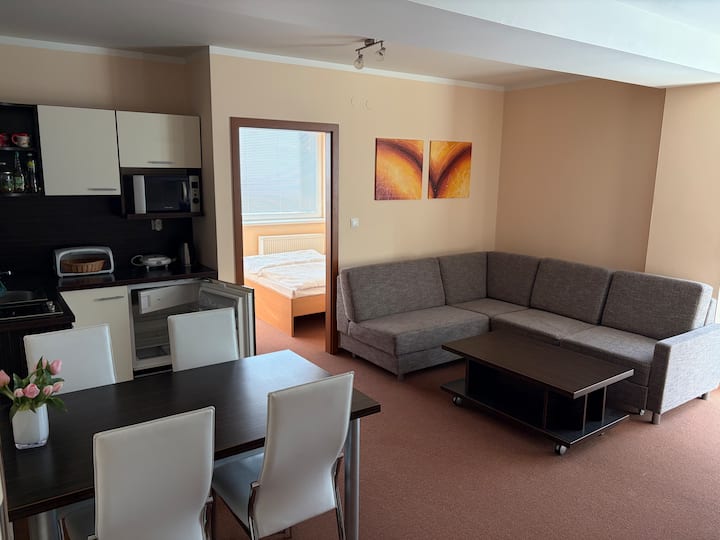 Golem Apartments - Szczyrbskie Jezioro