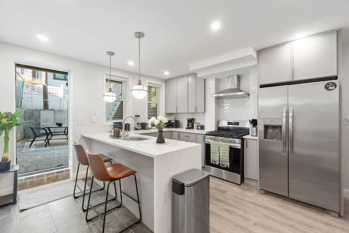 Boutique Level 2br W/ Private Patio & Workstation - Belleville, NJ