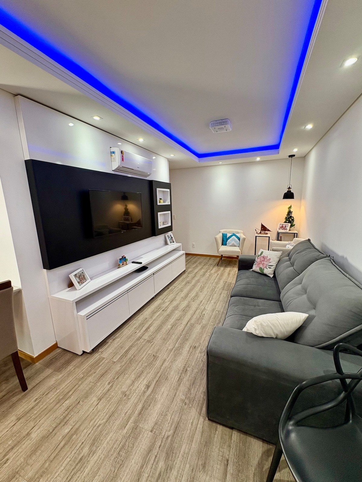 200 metres from the beach and heated pool - Flats for Rent in Balneário ...