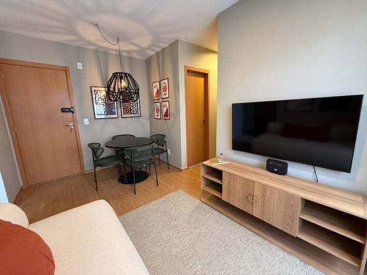 Gleba Luxo – Novíssimo, Completo, 2 Quartos C/ Ar - Londrina