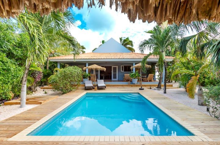 Little Bali Curaçao: Exotic Caribbean Oasis - Curaçao