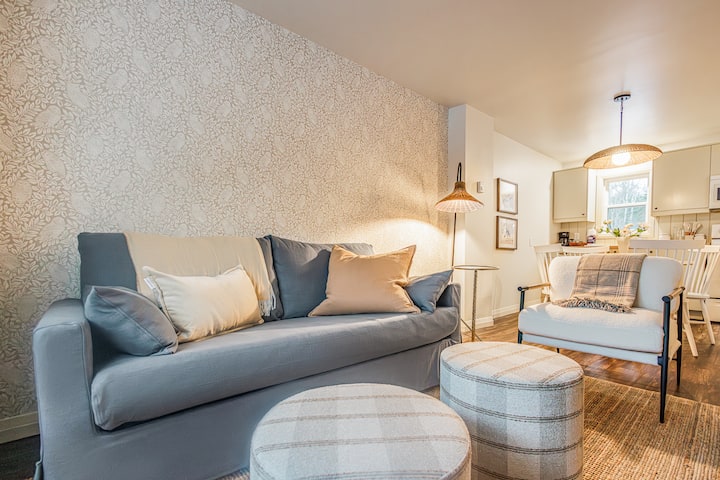 Wynwood Suites Unit 3, Located On Lake Muskoka - Muskoka District Municipality