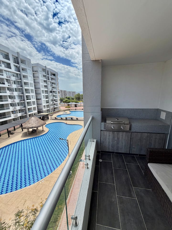 Family Apt With Pool & Private Bbq Grill - Girardot