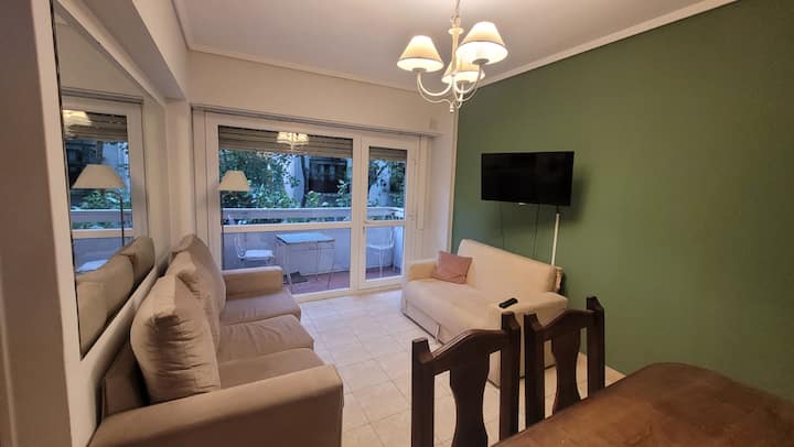 Dpto. Céntrico, Zona Plaza Mitre, 2 Amb., Balcón. - Argentina