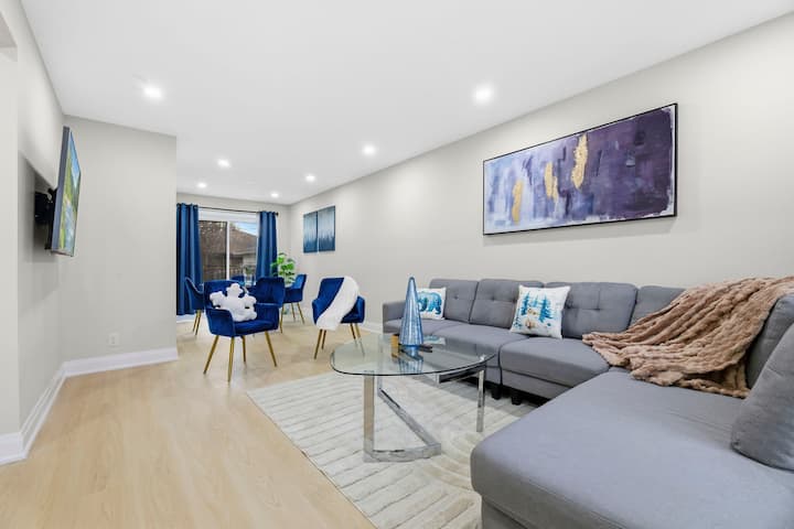 Winter Bliss Retreat: Bright & Clean - Oshawa