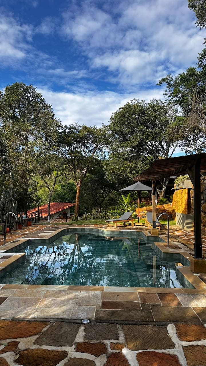 Casa Del Arbol. Entire Place - Barichara