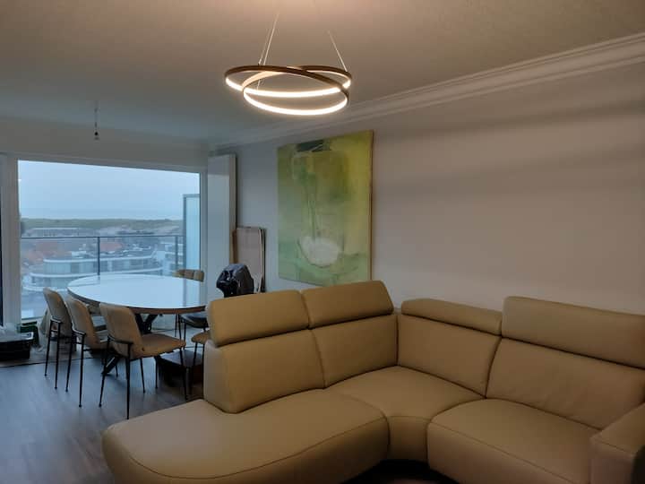 Avalon, Rust Met Zicht Op Zee - Bredene