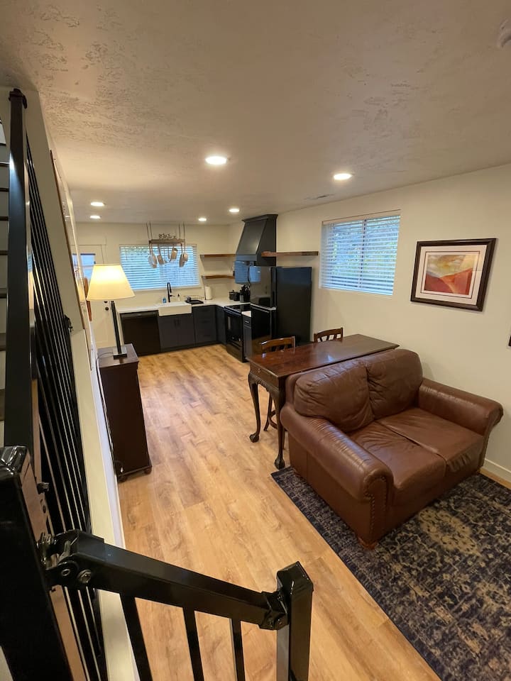 Fabulous Brand New Studio Townhome - Vineyard, UT