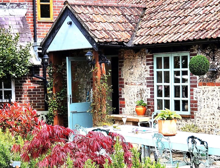 Escape The Ordinary - 多爾切斯特