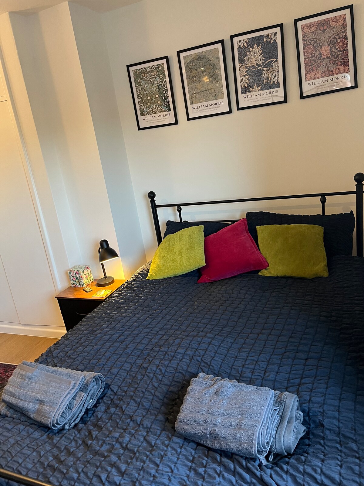 Crows Nest double room. Whitby. Room only - Bed and breakfasts for Rent ...