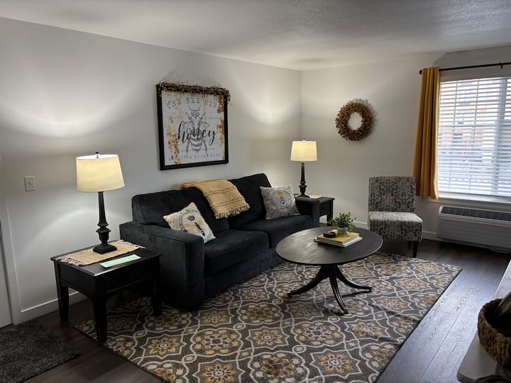 2 The Honey Hive - Pendleton, OR