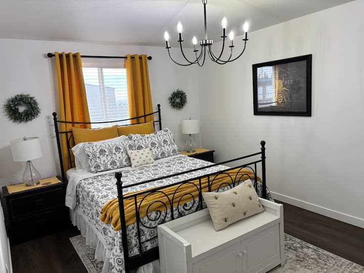 4 The Honey Hive - Pendleton, OR