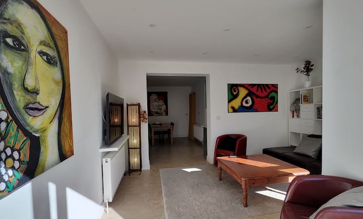 Bright & Modern Three Bedroom House - Oxford