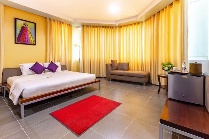 Maxlot Hotel • Secured Stay 10 Mins From Osu - Accra