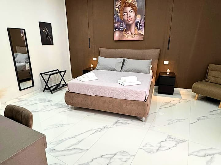 Prestigioso Appartamento Nel Cuore Di Catania - Catania