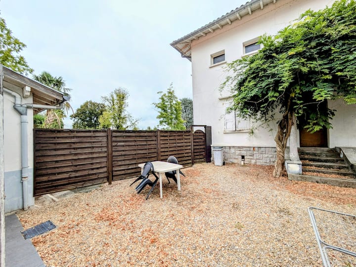 N2. Rdc Centre-ville, T2 Idéal Curistes Et Parking - Cambo-les-Bains