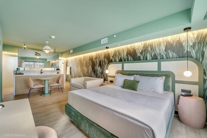 Marela Hotel At South Beach! King Suite! - Miami Beach