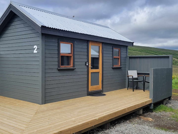 Tiny House At The Studlagil Canyon - Island