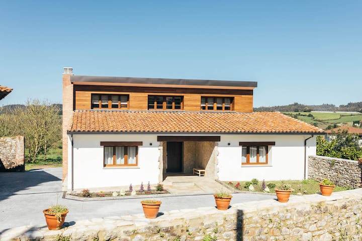 Casa Guillermo · Country Retreat In Asturias - Aviles