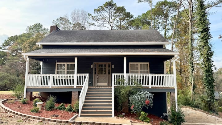Spacious, Modern 3br/2.5ba Home - Stone Mountain