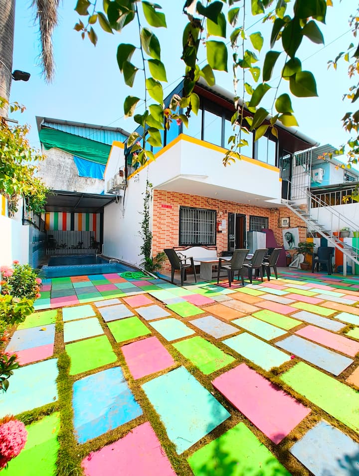 Tourist Home Stay
Daman Pool Villa Bungalow - Daman