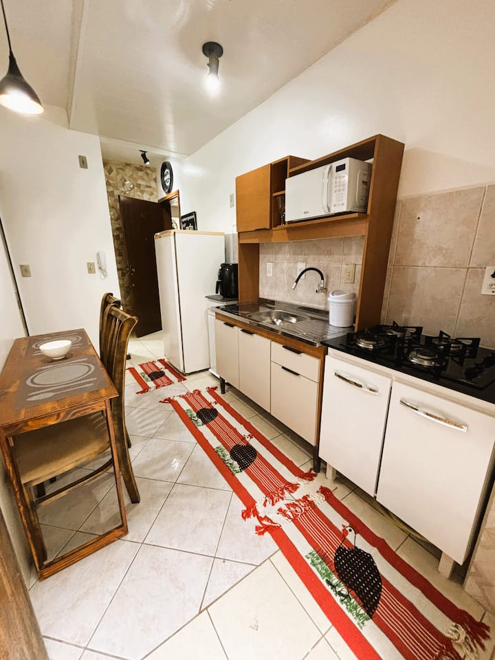 Apto Térreo Em Capoeiras - Excelente Localização - Florianópolis