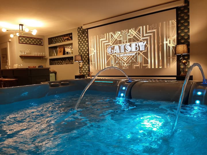 La Suite 1925 : Spa, Ciné, Bar - Puy du Fou