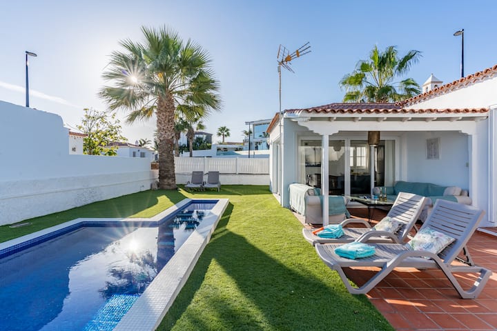 Villa Soleada Cerca Del Océano Con Piscina/garaje - San Miguel de Abona