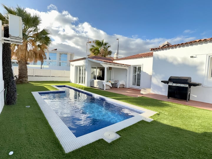 Villa Cerca Del Mar Con Piscina Climatizada/garage - San Miguel de Abona