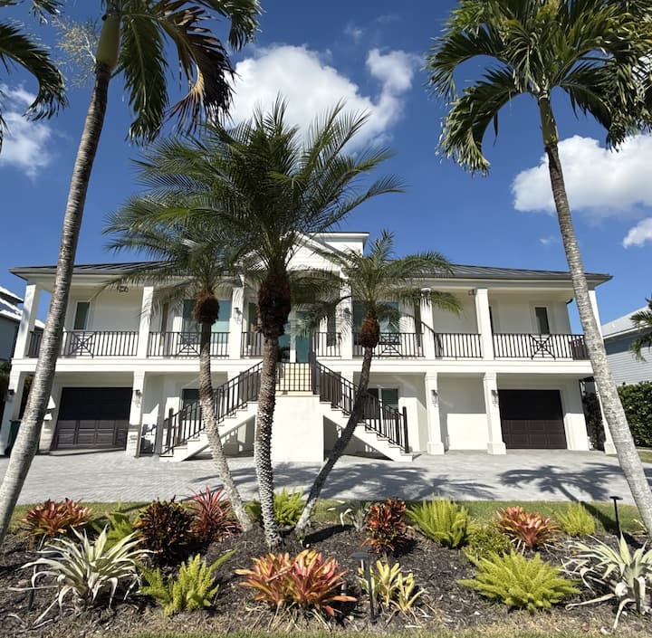 Beautiful 3 Bed Home-heated Pool, Close To Beach - Bonita Springs, FL