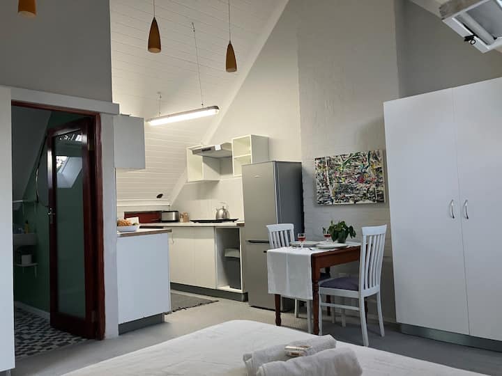 Starry Starry Night Loft, With Aircon In Die Boord - Stellenbosch