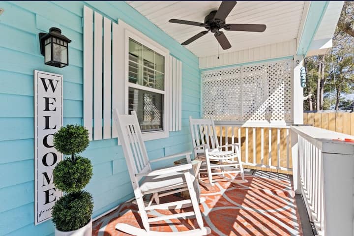 The Blue Pearl - Hot Tub And Fire Pit - Oak Island, NC