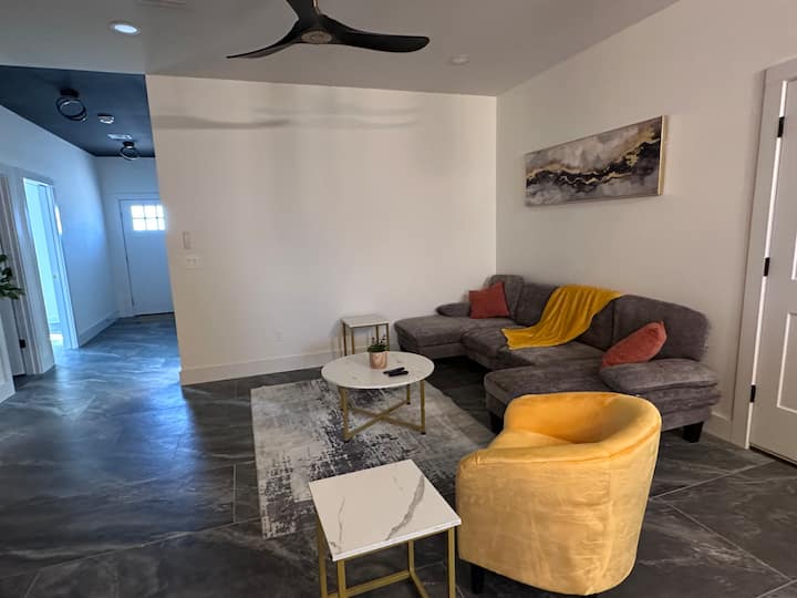 Brand-new 2 Unit Near Capitol - Parking Included - Midwest City, OK