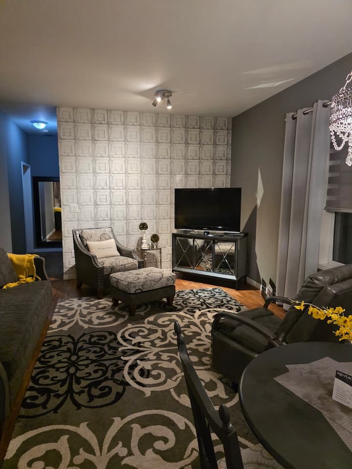 Our Special Occasion Suite, - Sturgeon Falls