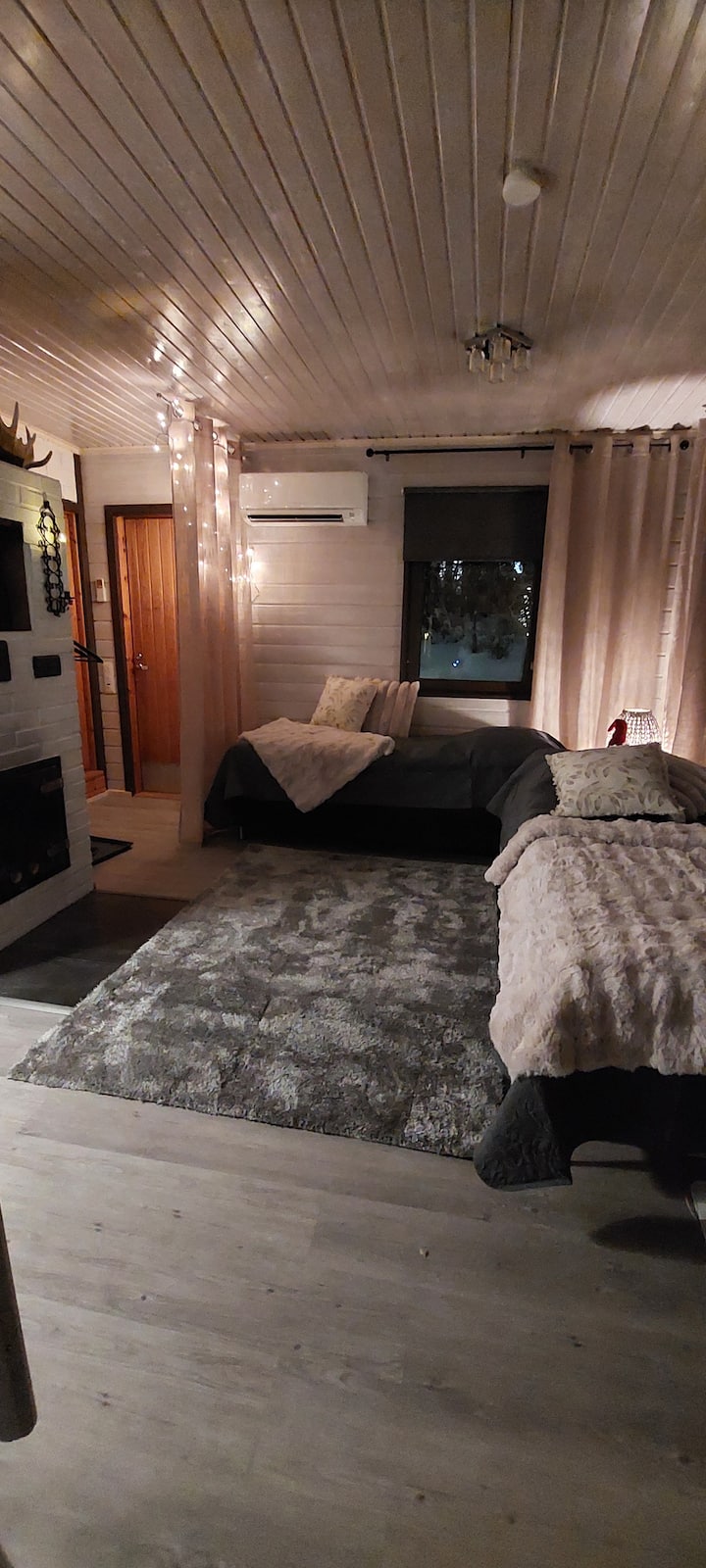 Tunnelmallinen Pihamökki, Latujen Vieressä. - Rovaniemi