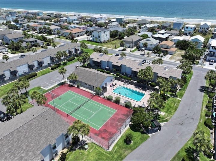 2 Apt Side By Side 2 Blocksfrom Beach 2mi Downtown - Amelia Island, FL