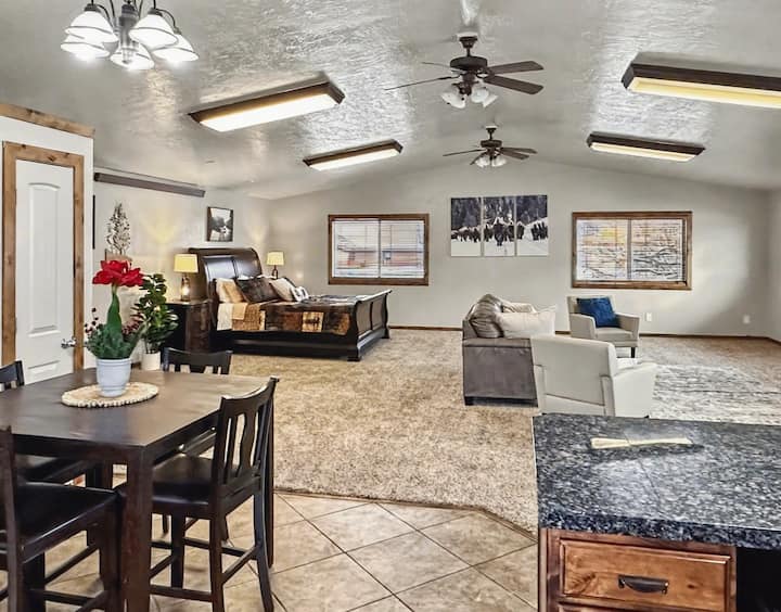 Warm Studio Retreat - Afton, WY