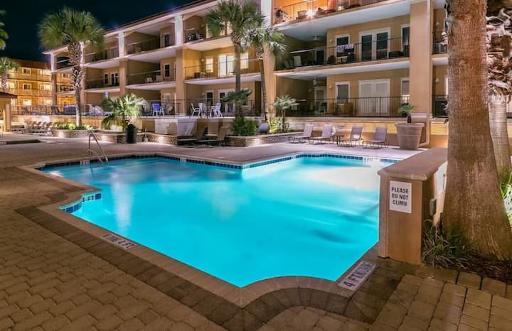 The Tybee Treasure - 3br, Pool, Hot Tub - Tybee Island, GA