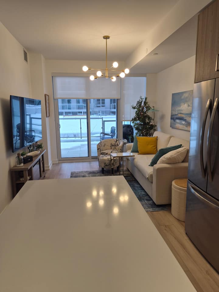 Innisfil At Friday Harbour, Luxurious, Super Cozy. - Innisfil