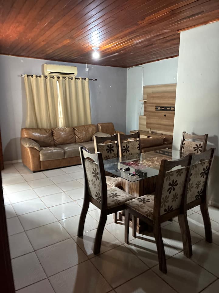 Casa Individual Mobiliada Em Frente Ao Aeroporto! - Pedro Juan Caballero